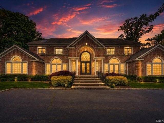 house with 6 bedroom, Great Neck NY ES105189806