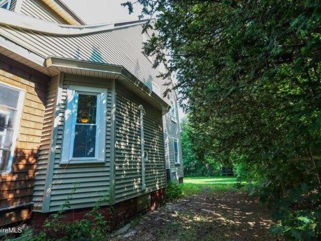 house with 6 bedroom, Greenfield MA ES105041647