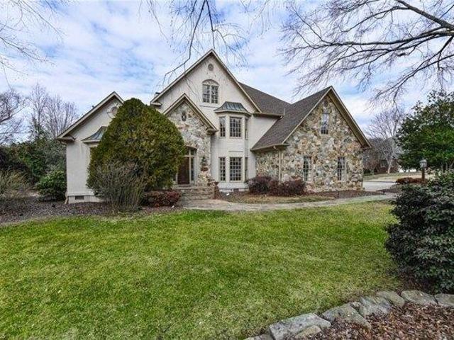 house with 6 bedroom, Greensboro NC DS88292366
