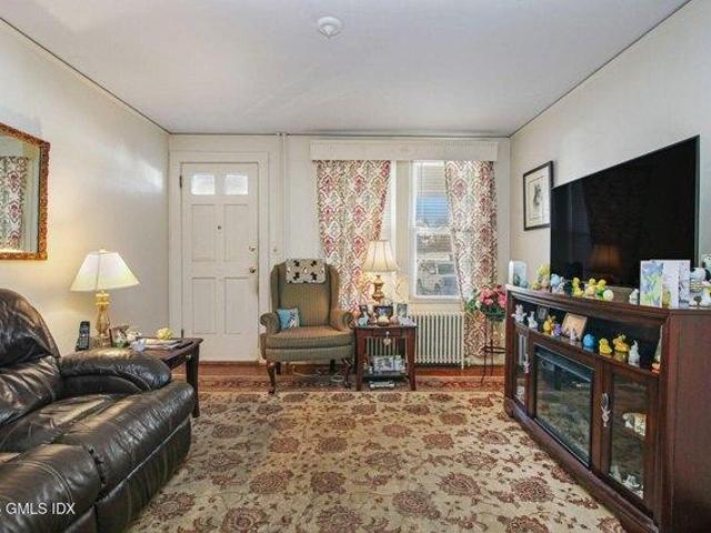 house with 6 bedroom, Greenwich CT DS101706625
