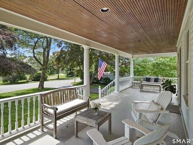 house with 6 bedroom, Greenwich CT DS104152437