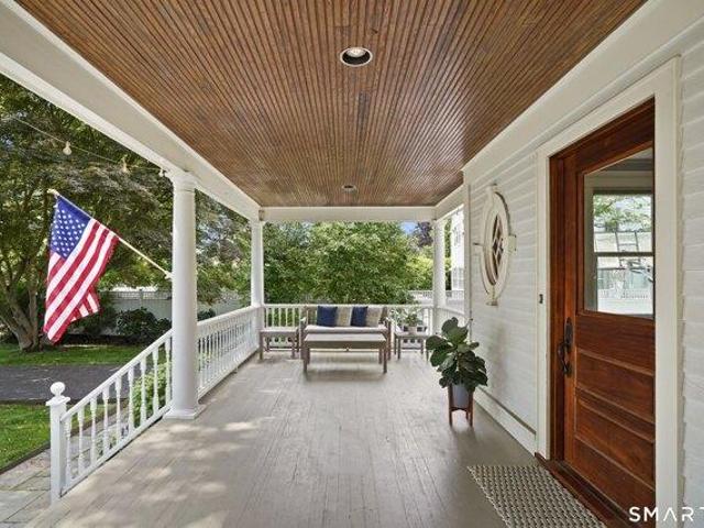 house with 6 bedroom, Greenwich CT ES105159258