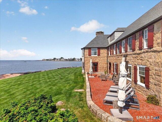 house with 6 bedroom, Guilford CT ES105123638