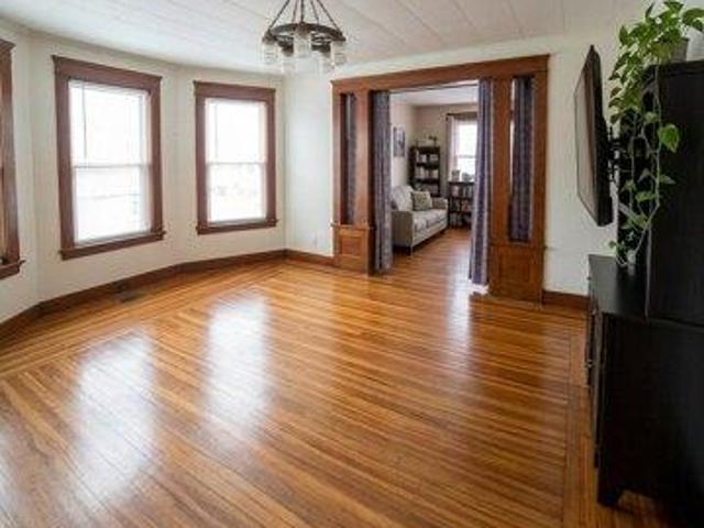 house with 6 bedroom, Hamden CT DS102026393