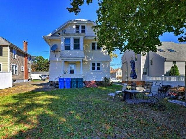 house with 6 bedroom, Hamden CT DS102218101