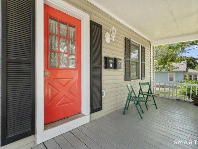 house with 6 bedroom, Hamden CT ES104789178