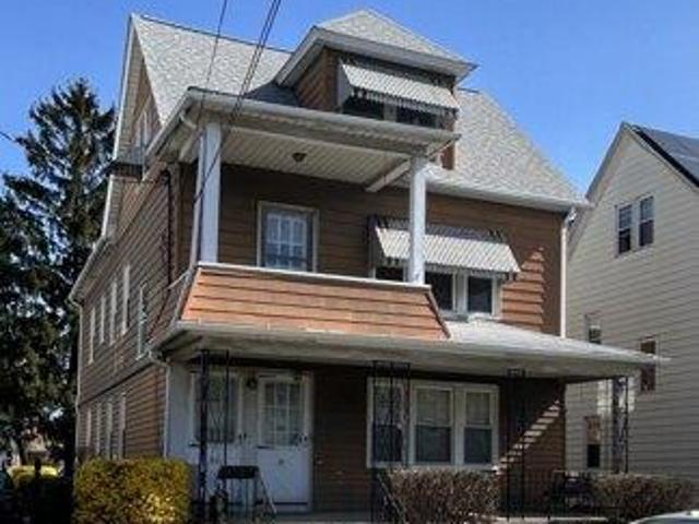 house with 6 bedroom, Hamden CT ES104832219