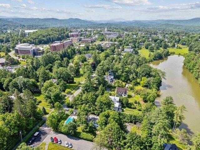house with 6 bedroom, Hanover NH ES104905322