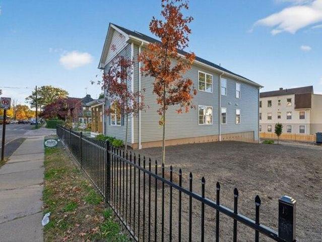 house with 6 bedroom, Hartford CT DS102799834