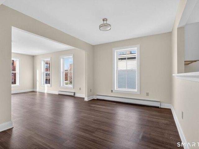 house with 6 bedroom, Hartford CT DS103073078