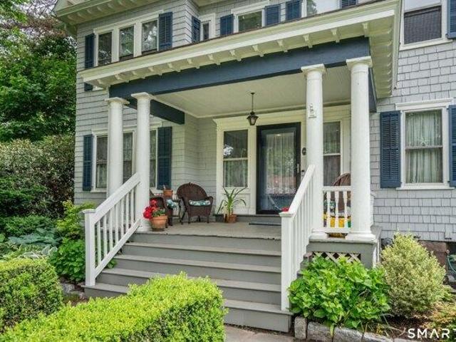 house with 6 bedroom, Hartford CT ES105158076
