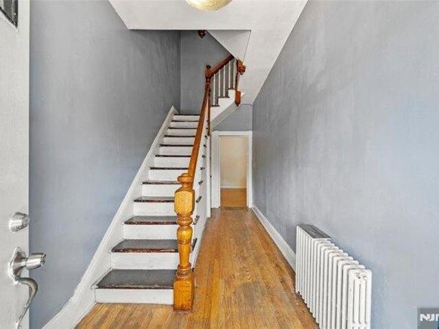 house with 6 bedroom, Harrison NJ DS104295503