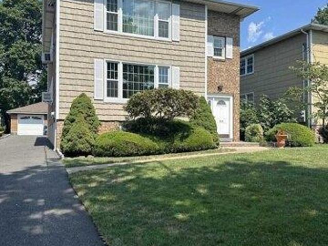 house with 6 bedroom, Hasbrouck Heights NJ DS88247111