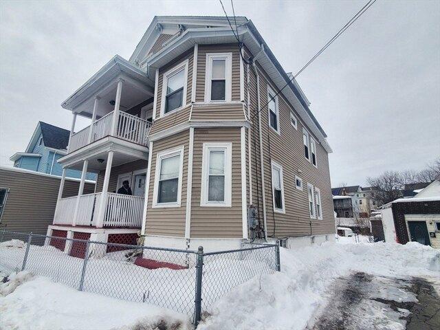 house with 6 bedroom, Haverhill MA DLS102594925