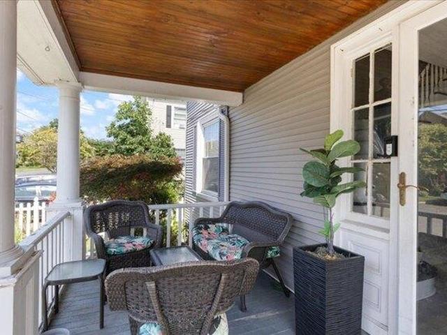 house with 6 bedroom, Haverhill MA ES105096379