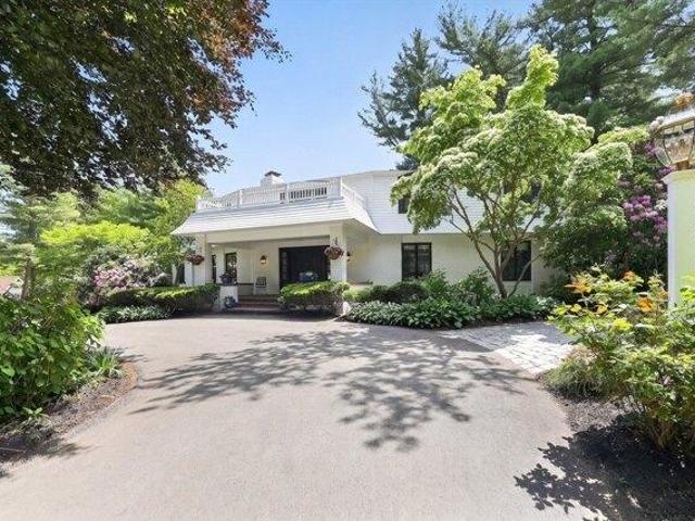 house with 6 bedroom, Hingham MA DS104114566