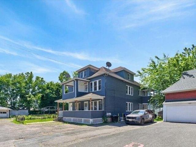 house with 6 bedroom, Holyoke MA ES104112173