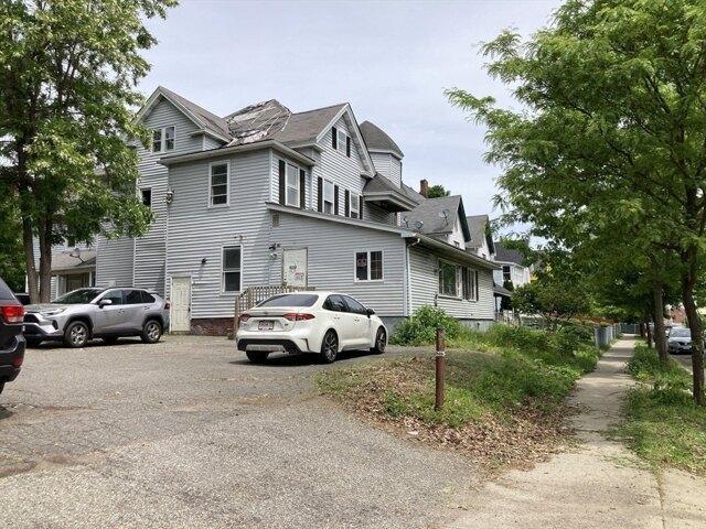 house with 6 bedroom, Holyoke MA ES103709773