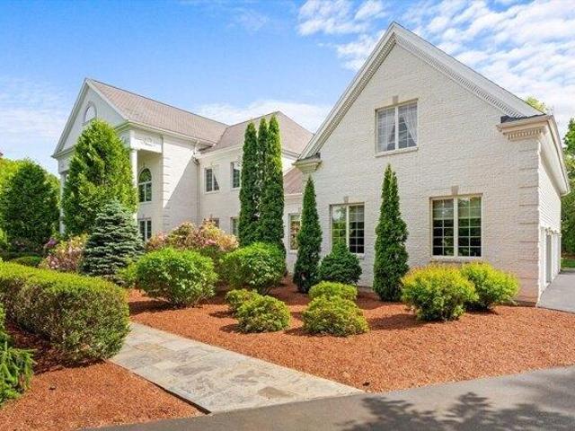 house with 6 bedroom, Hopedale MA DS103097868