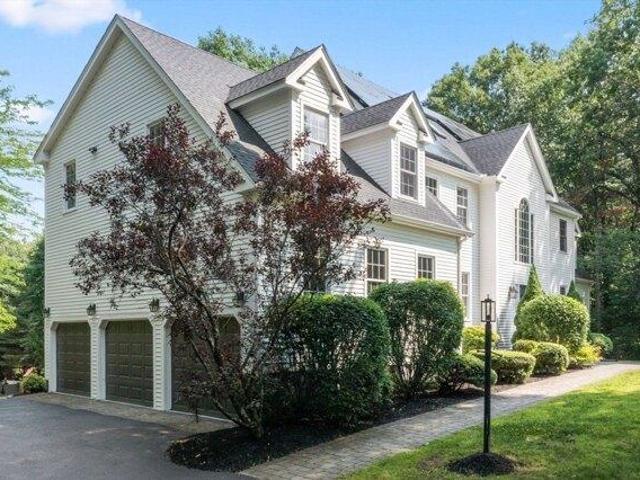 house with 6 bedroom, Hopkinton MA DS104078492