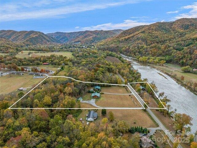 house with 6 bedroom, Hot Springs NC ES104908633