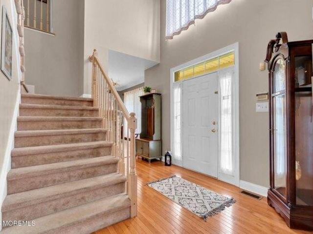 house with 6 bedroom, Howell NJ ES104606251