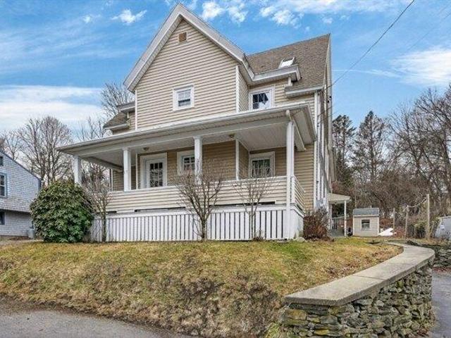 house with 6 bedroom, Hudson MA ES105079794