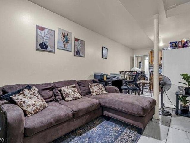 house with 6 bedroom, Irvington NJ DLS102315651