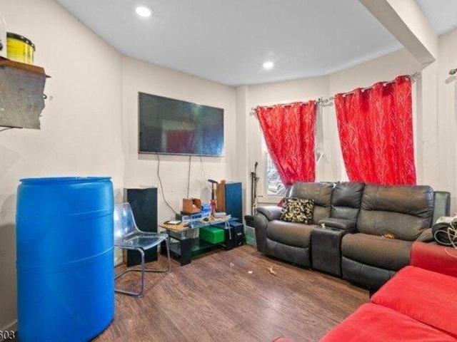 house with 6 bedroom, Irvington NJ DS102259024