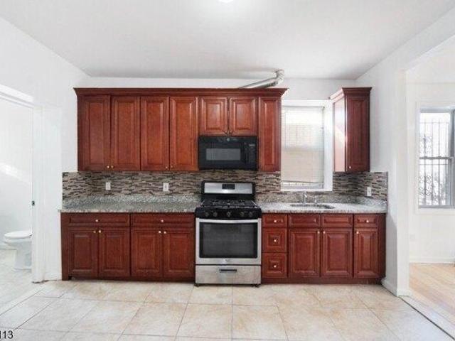 house with 6 bedroom, Irvington NJ DS104263529