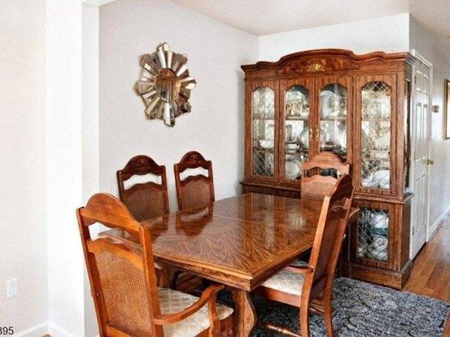 house with 6 bedroom, Irvington NJ ES105144827