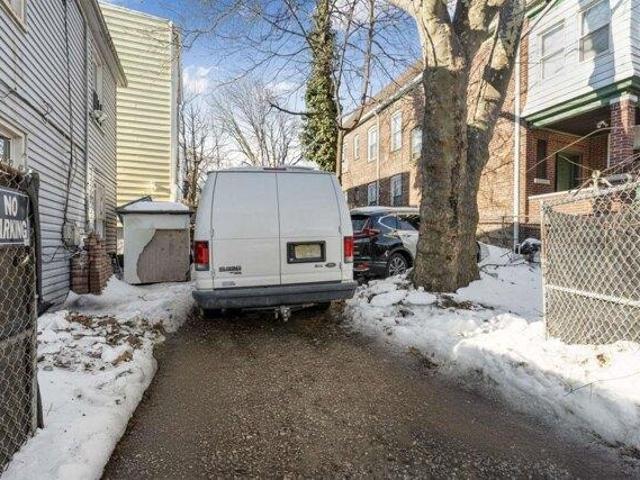 house with 6 bedroom, Jersey City NJ DLS101801748