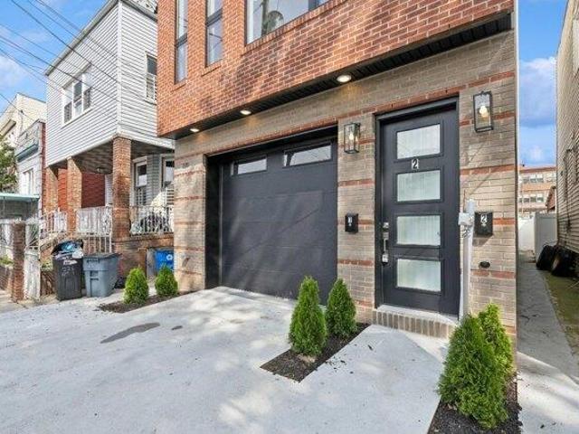 house with 6 bedroom, Jersey City NJ DLS102214675