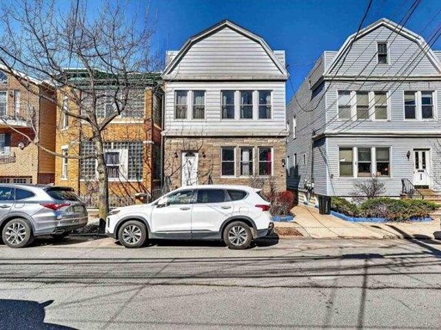 house with 6 bedroom, Jersey City NJ DLS102217106