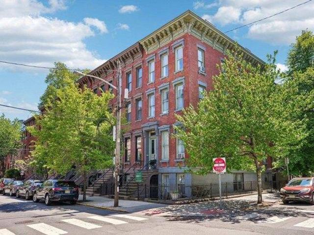 house with 6 bedroom, Jersey City NJ DLS102258353