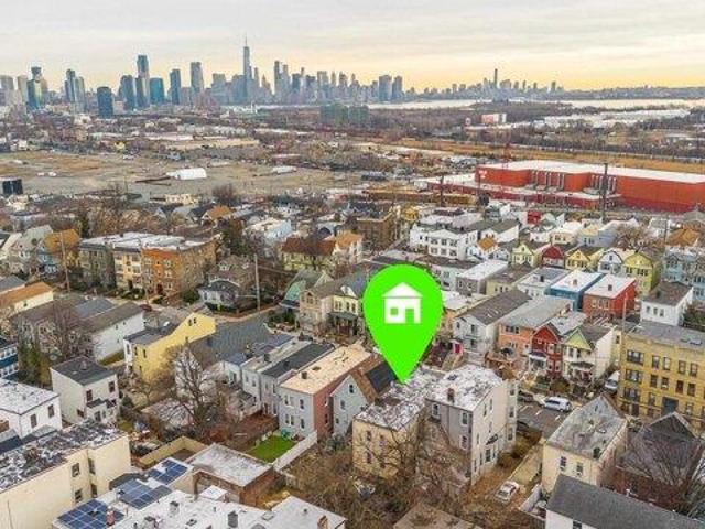 house with 6 bedroom, Jersey City NJ DS102779146