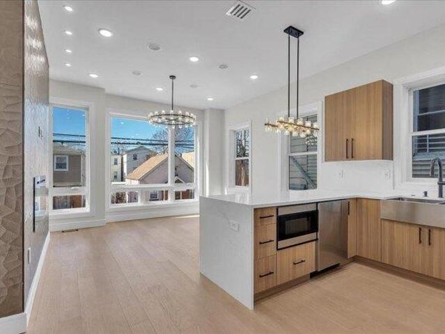 house with 6 bedroom, Jersey City NJ ES104761261