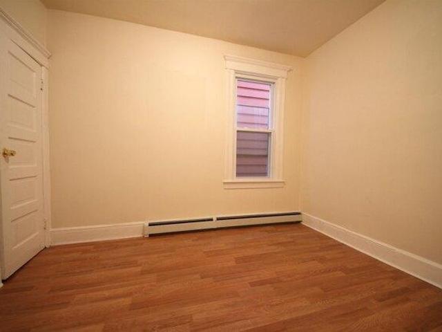 house with 6 bedroom, Jersey City NJ ES104850633