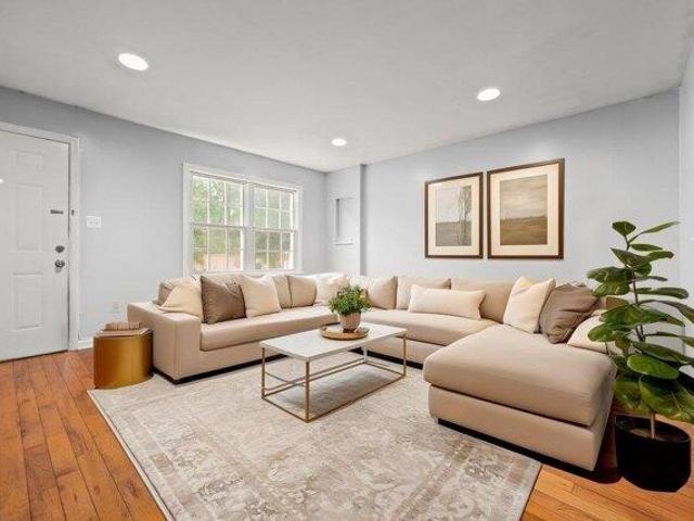 house with 6 bedroom, Jersey City NJ ES104851249