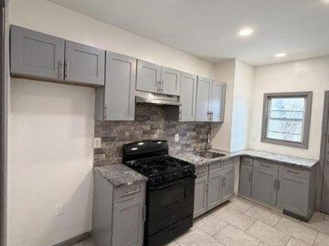house with 6 bedroom, Jersey City NJ ES104851825