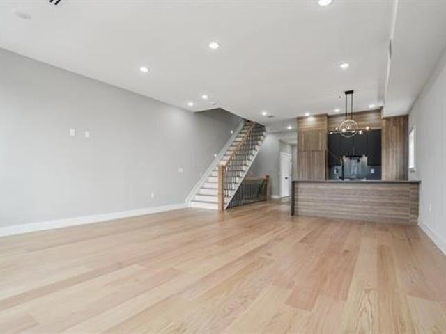 house with 6 bedroom, Jersey City NJ ES104834279