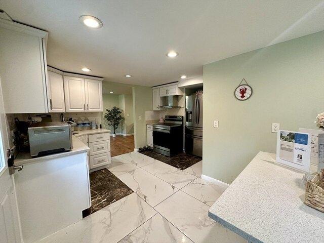 house with 6 bedroom, Lancaster MA ES103709882