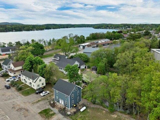 house with 6 bedroom, Laconia NH DS103221221