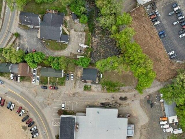house with 6 bedroom, Laconia NH ES103440567