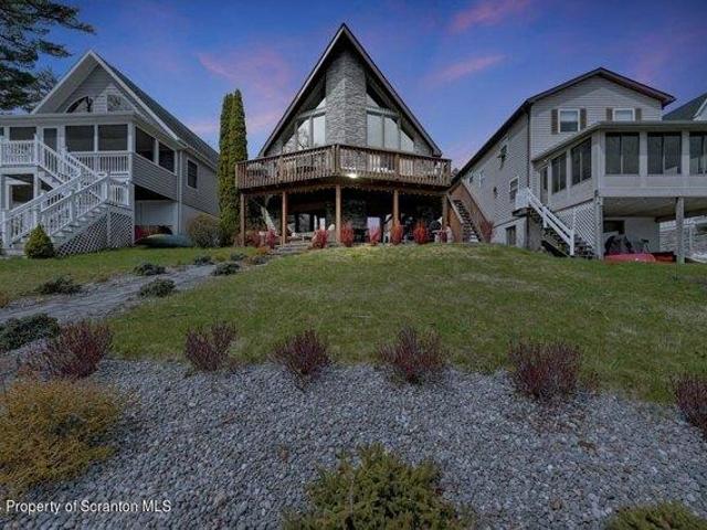 house with 6 bedroom, Lake Winola PA ES88066967
