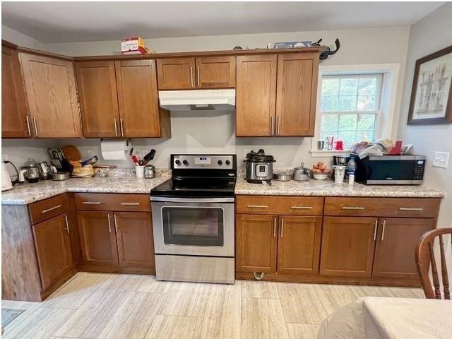 house with 6 bedroom, Lebanon NH ES105123003