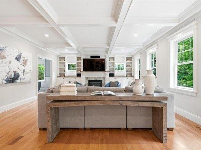 house with 6 bedroom, Lexington MA DLS102344621