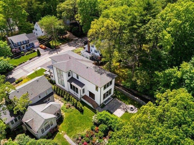 house with 6 bedroom, Lexington MA DLS102411220