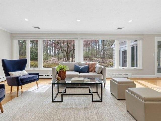 house with 6 bedroom, Lincoln MA DLS102780262