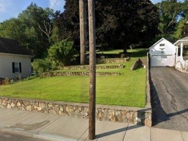 house with 6 bedroom, Lincoln RI DLS101633826
